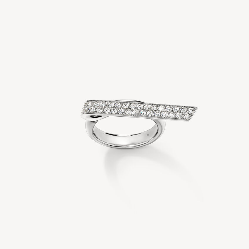 INSIDE/OUT Elongated Diamond Flip Ring | Hearts On Fire - Hong Kong